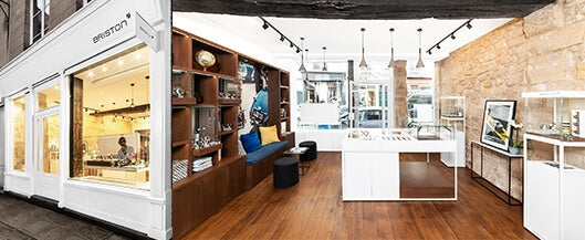 PRIMERA BRISTON BOUTIQUE EN PARÍS
